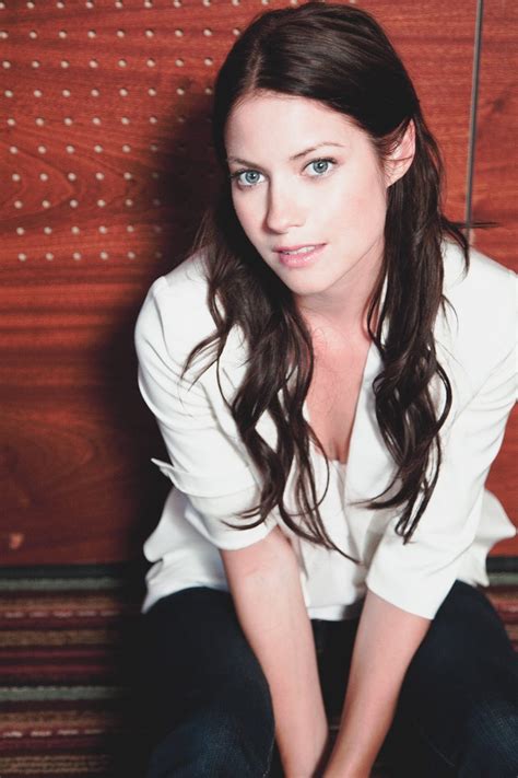 Laura Ramsey Pictures