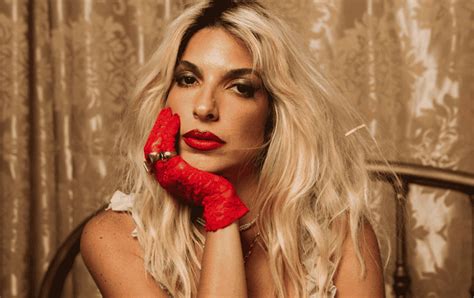 Illy Celebra Aniversário Da Casa Rosa Com Show Do “samba Djanira” Site Licia Fabio