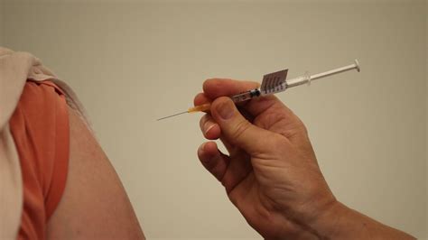 Qld Covid 19 Vaccine Rollout Lags As Other States Open Mass Vaccination