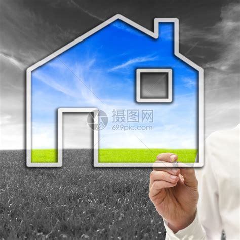 建筑师在灰度景观上设计一座生态友好的房子高清图片下载 正版图片503322992 摄图网