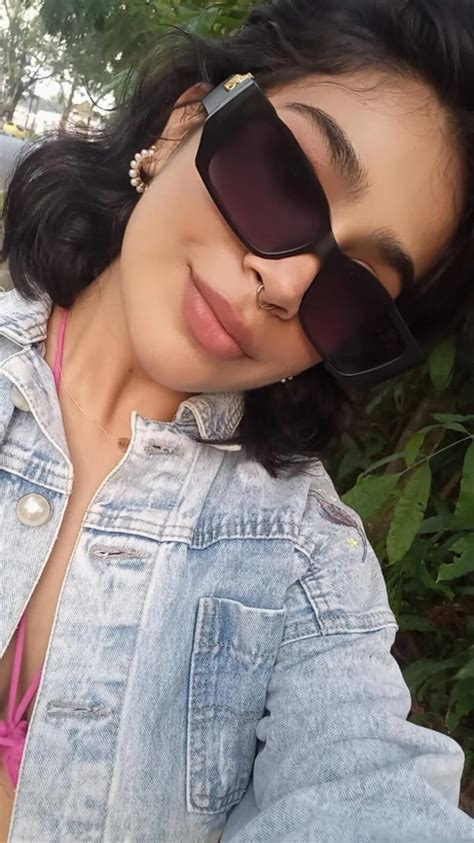 Zyle Boobs Cam Model Profile Stripchat