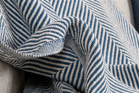 The 9 Best Throw Blankets For 2022 Reviews By Wirecutter