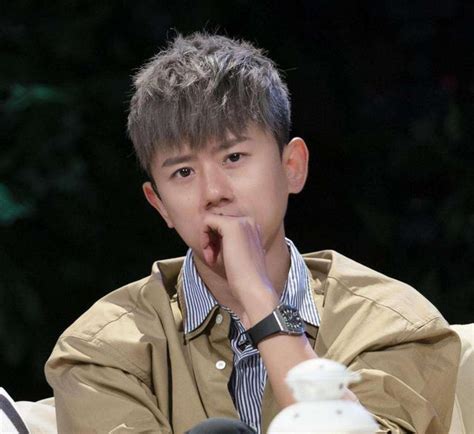 謝娜首次袒露遭遇潛規則，機智反擊逼走製片人，網友：招數太損 每日頭條