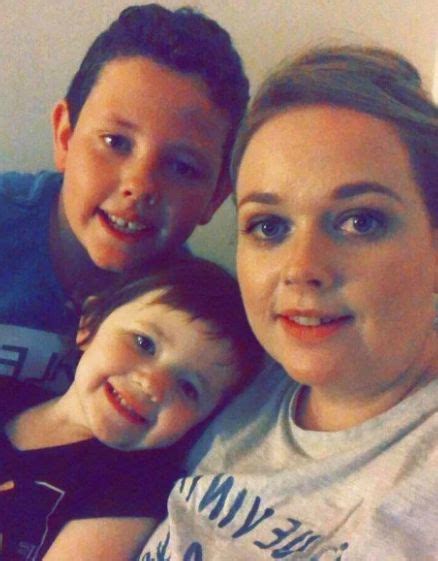 Amelia Barnhouse Noticias