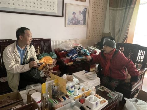 前行不忘耕耘者，殷殷关怀暖人心——外国语学院党委走访慰问离退休教职工及家属 外国语学院新版