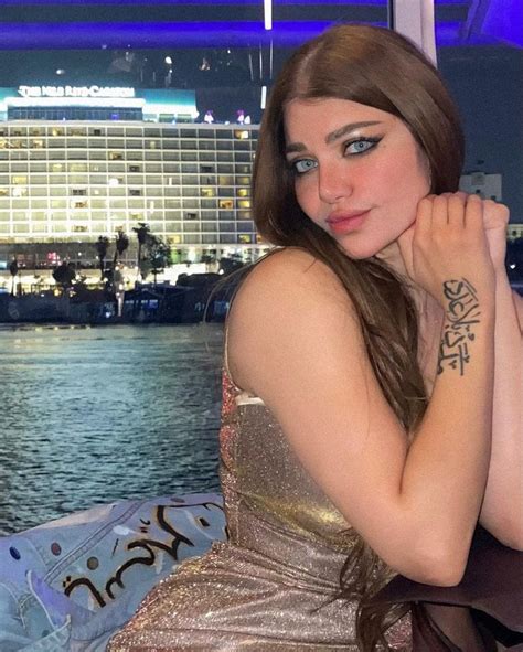 عايزاه عقله كبير ويقدر يحتويني ياسمين الخطيب تكشف مواصفات فتى أحلامها