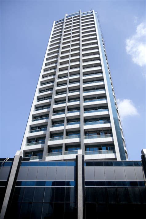 Esc Focus On Buildings