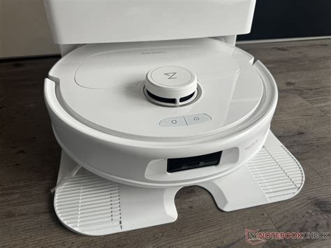 Roborock Qrevo MaxV vacuum robot in review: Roborock now also rolls out ...