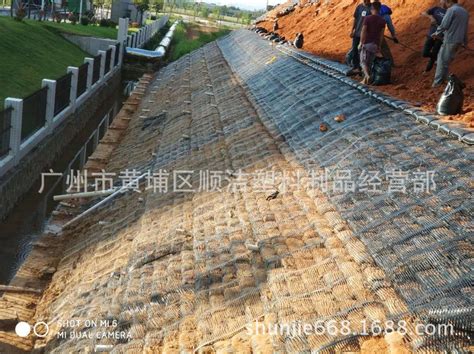供应土工袋广西云南四川黑河垃圾场专用防老化编织袋防晒沙袋 阿里巴巴