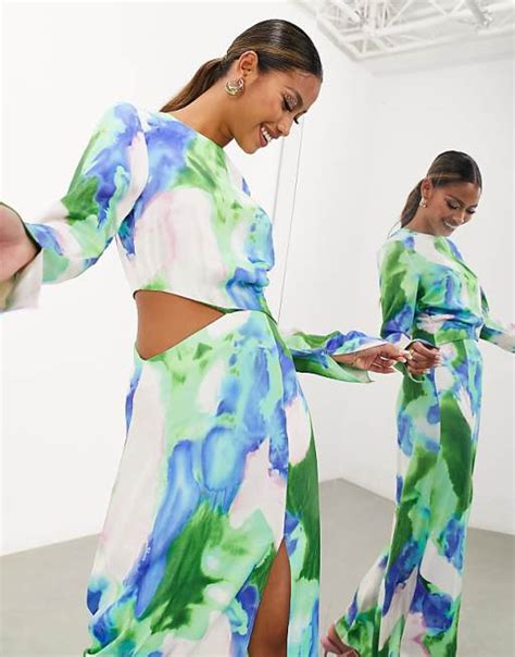 Asos Edition Robe Mi Longue En Satin à Manches Longues Avec Découpes