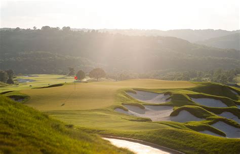 Cliffhangers Golf Course A Look At Big Cedar Lodges Par 3 Course