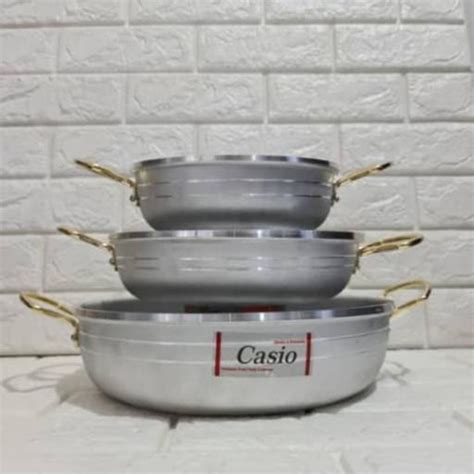 قیمت و خرید تابه رویی کاسیو سه عددی دو دسته طلایی درب پیرکس