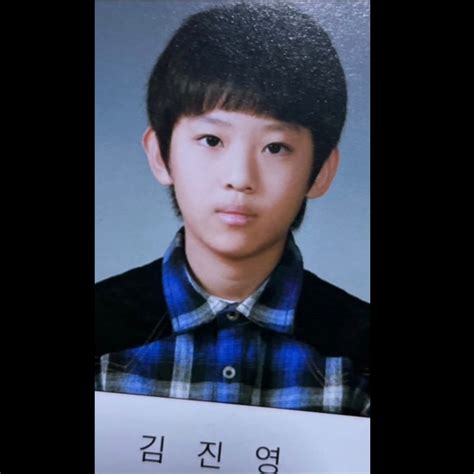 김덱스 김진영 팬계정입니다 덮머 덱스 매력을 아시나요 사실 덱스는 덮은 머리가 사람 미치게해 미chill것 같은