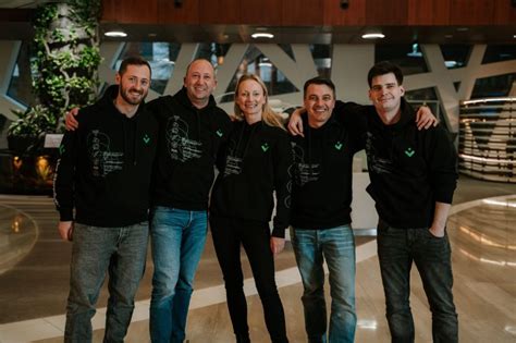 Squareone Venture Capital On Linkedin Vue Storefront Snaps Up 20m To