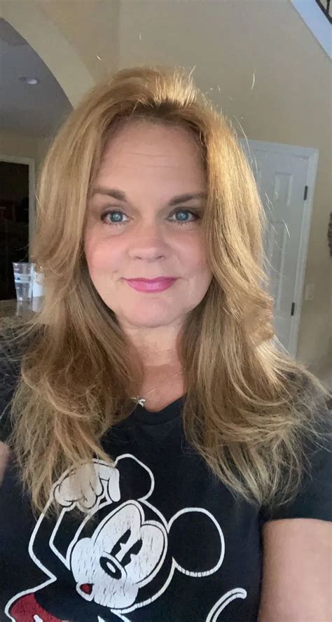 Micky Lynn Skype Skyprivate Girl Profile And Live Cam Show Skyprivate