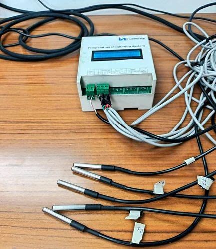 Digital Temperature Humidity Monitoring System For Poetry Farm At Best