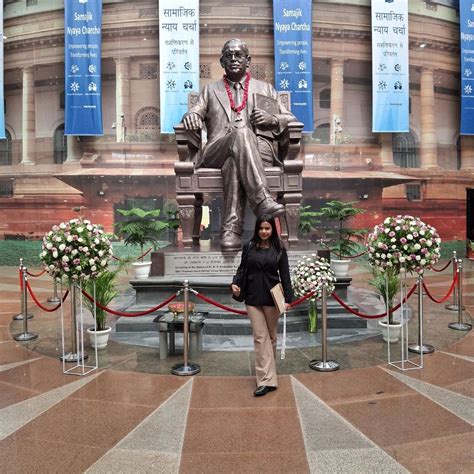 Anushkaviews Anushka Sikka