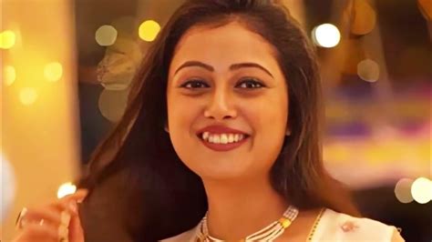 দত্ত বাড়িতে পুলিশ অফিসার এলে পর্না পুলিশ অফিসার কে বলে ওঠে কি হয়েছে