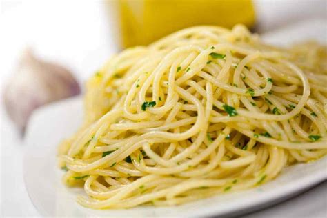 Spaghetti Alle Erbe Deliziosi A Più Non Posso Li Fai In 5 Minuti Veri