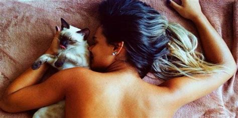 How Being A Cat Lover Makes You More Into Kinky Sex Yourtango