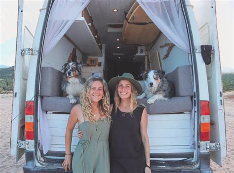 Jaz And Crystal Also Known As The Vanwives Are A Canadian Couple Who