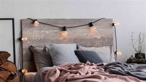 Smart And Minimalist Rustic Wood Headboard Ideas