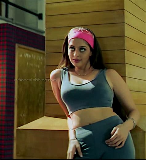 Nagma Chal Mere Bhai Hindi Movie 6 Hot Hd Caps