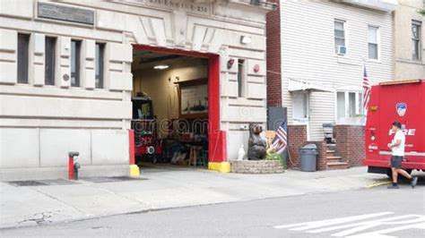 New York City Nyfd Car Usa Fire Department Truck American Firefighter