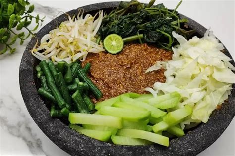 Resep Lotek Makanan Khas Sunda Yang Lezat Dan Anti Ribet Berikut Trik
