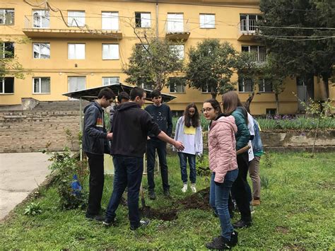 სკოლა პა სკოლა პანსიონი კომაროვი • Komarovi Campus School