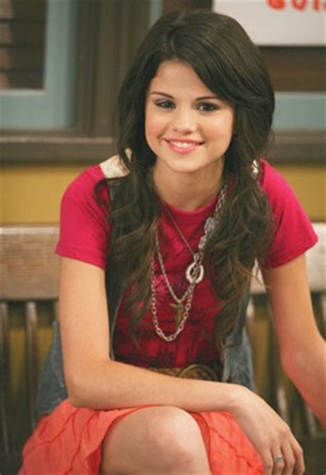 Alex Russo Selena Gomez Photo 35921500 Fanpop