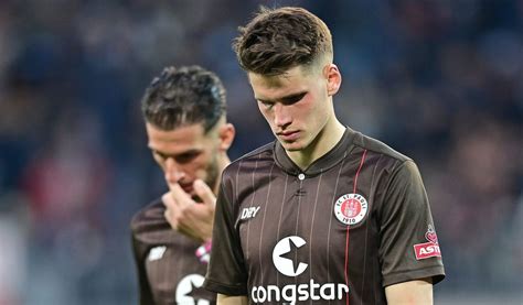 Fc St Pauli Corona Wird Zum Super Gau Im Aufstiegs Rennen Mopo