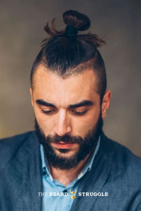 7 Best Soul Patch Beard Styles For Men Widows Peak Hairstyles Beard