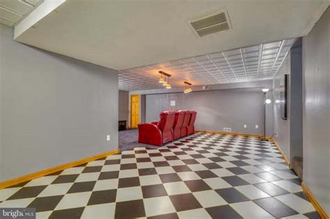 9116 Waltham Woods Rd Parkville Md 21234 Mls Mdbc2071808 Redfin
