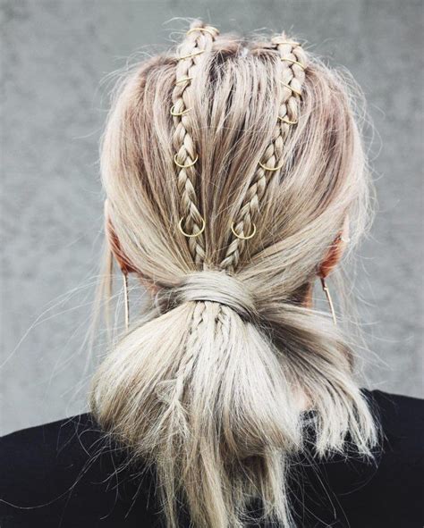 20 Creative Ways To Wear Jewelry In Your Hair — Therighthairstyles