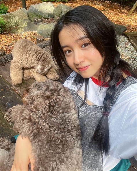 Kokiさんのインスタグラム写真 Kokiinstagram「わんちゃん達と一緒に森林浴をしに行った時の写真🥰 今日も雨が降ってきまし