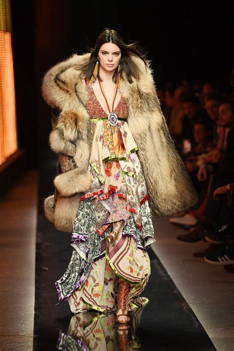 Kendall Jenners Runway Outfit Kendall Jenner At Milan Mens Fashion
