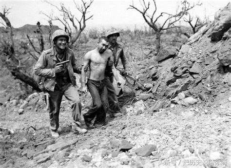 硫磺島戰役中被俘的日本兵，這一仗日軍陣亡率超過百分之九十五 每日頭條