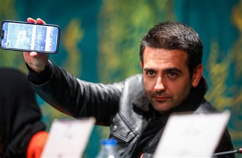 حرکت نامتعارف امیر حسین آرمان خبرساز شد