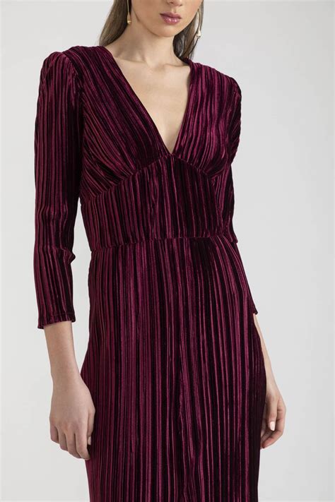 Cabernet Pleated Velvet Celsey Dress In 2022 Dresses Velvet Gown
