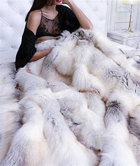 Pin On Fur Fur` ღ¸¸ ` Fur Blankets Bedroom Fur Blanket Fur
