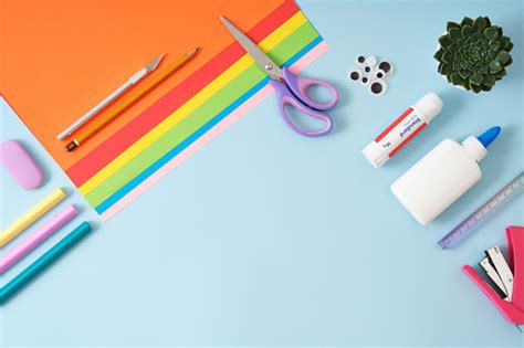 종이 절단 도구 가위 절단기 절단 매트 및 색지로 만든 프레임 Diy 수공예 컨셉 플랫 레이 카피스페이스 Diy에 대한 스톡 사진 및 기타 이미지 Istock