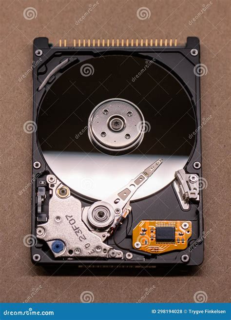 Mechanics Inside A Hard Disk Drive With Platter And Read Write Head