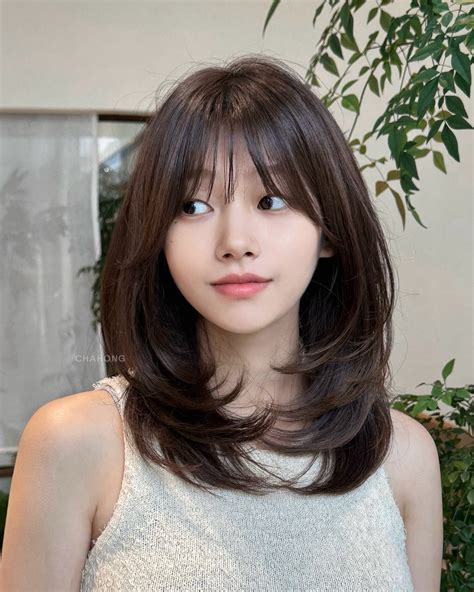 반포미용실 차홍룸 반포점 손우빈 중단발펌 중간머리펌 Chwoobin 차홍룸손우빈 미디움기장이 주는 세련된 분위기 🤍 층층히 쌓이는 가벼운 볼륨감 보더펌