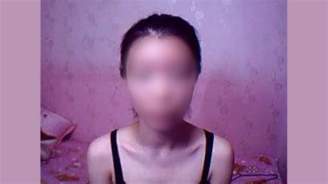 탈북자 인신매매 8년간 섹스캠에 시달린 20대 탈북 여성의 탈출 이야기 Bbc News 코리아