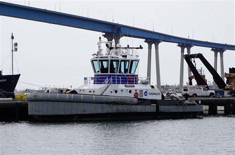 Crowley Christens The Us First Electric Tug Ewolf