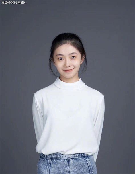 韩雯雯黑色迷情写真性感化身摩登女神 搜狐大视野 搜狐新闻