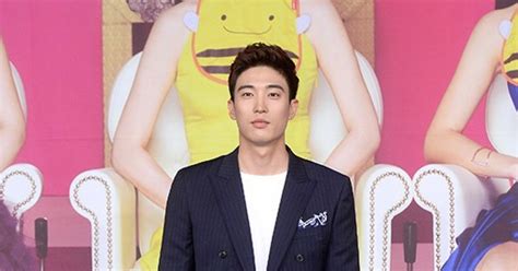 [t포토] 강경준 부드러운 남자의 향기가 나네요 딱 너 같은 딸