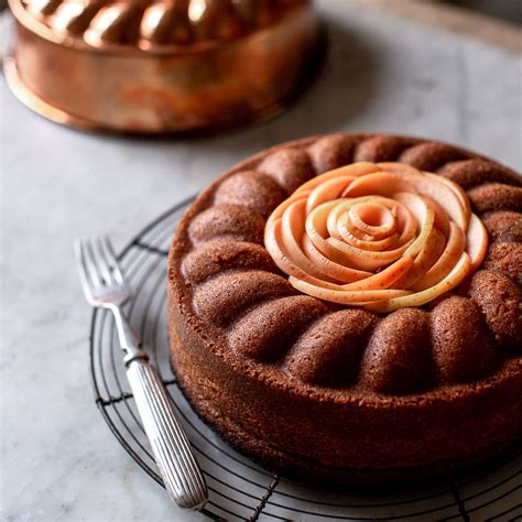 Hand Forged Copper Bundt Cake Mould Ii Ellei Home