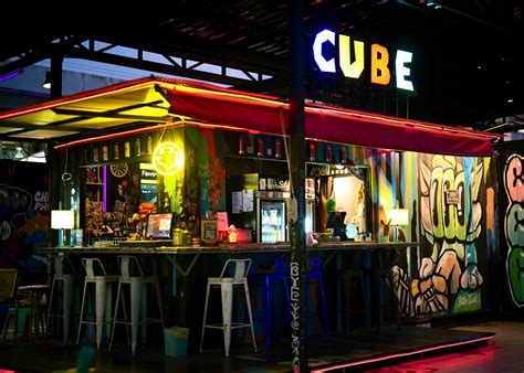 Cube Bar A Te Chumphon Hotel